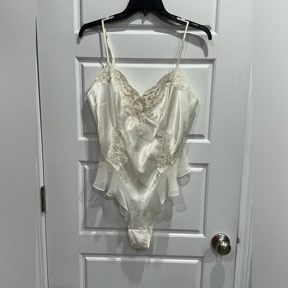 Victoria's Secret | Intimates & Sleepwear | Vintage Victorias Secret ...
